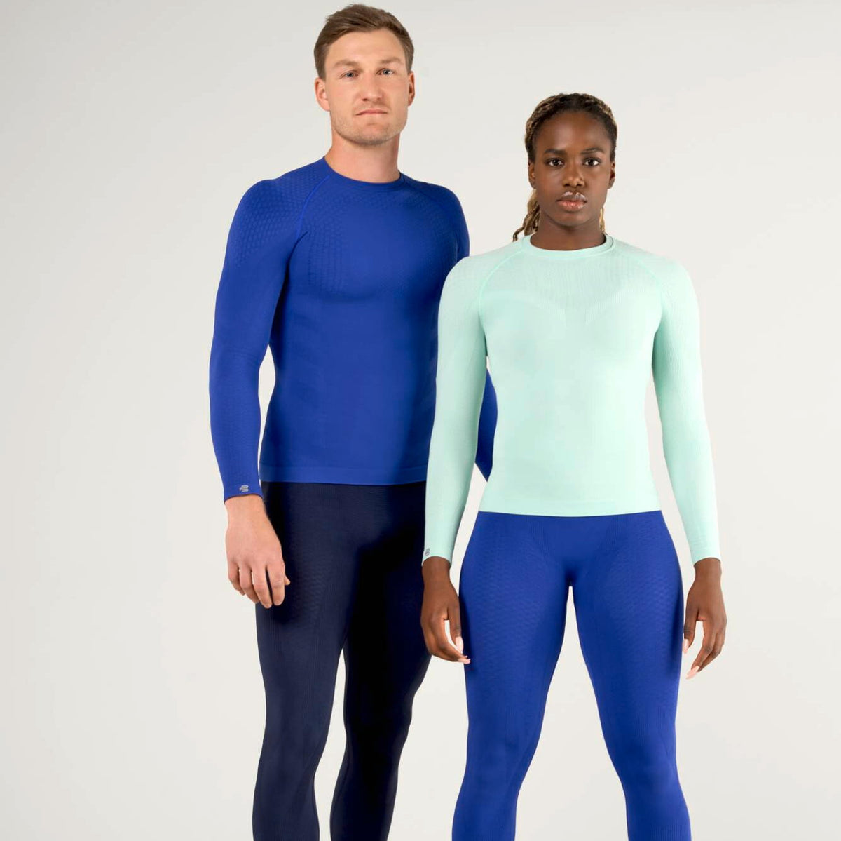 Women Long Sleeve Compression Shirt for workouts and training